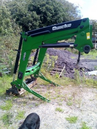 Quickie Tractor Loader | Halse